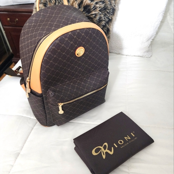 Rioni | Accessories | Rioni Zaino Round Dome Backpack | Poshmark